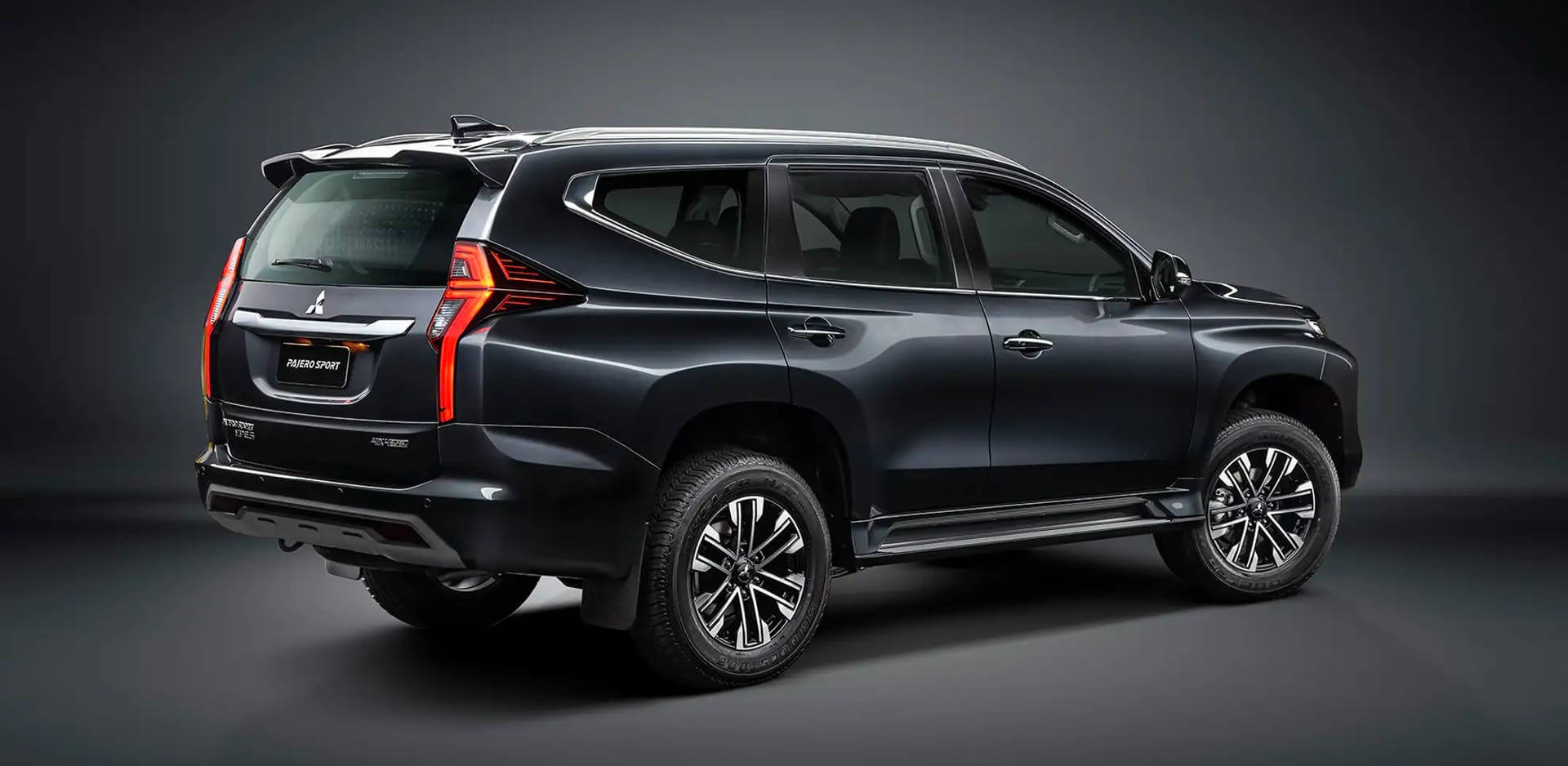 Mitsubishi Pajero 2022