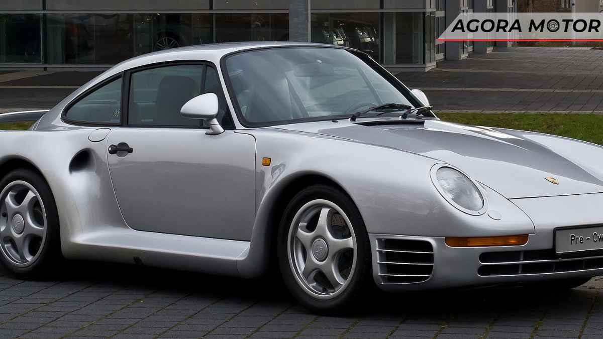 Bill Gates mostra sua coleção de carros cheia de Porsches