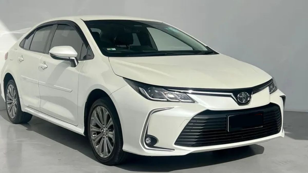 Toyota Corolla é o carro automático flex mais econômico de 2025 ...