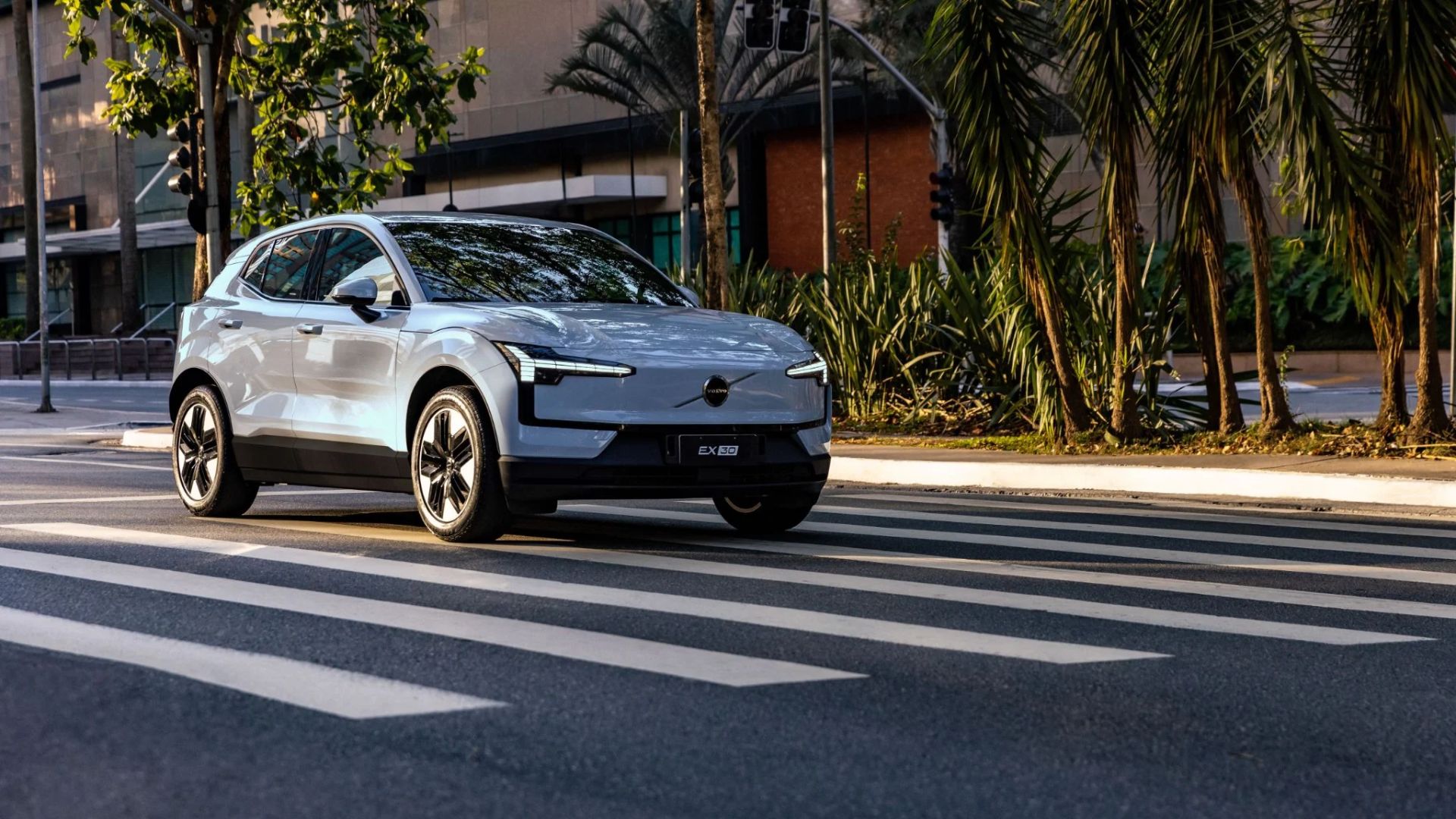 Volvo EX30 2025: Preço, Potência, Autonomia e Ficha Técnica!