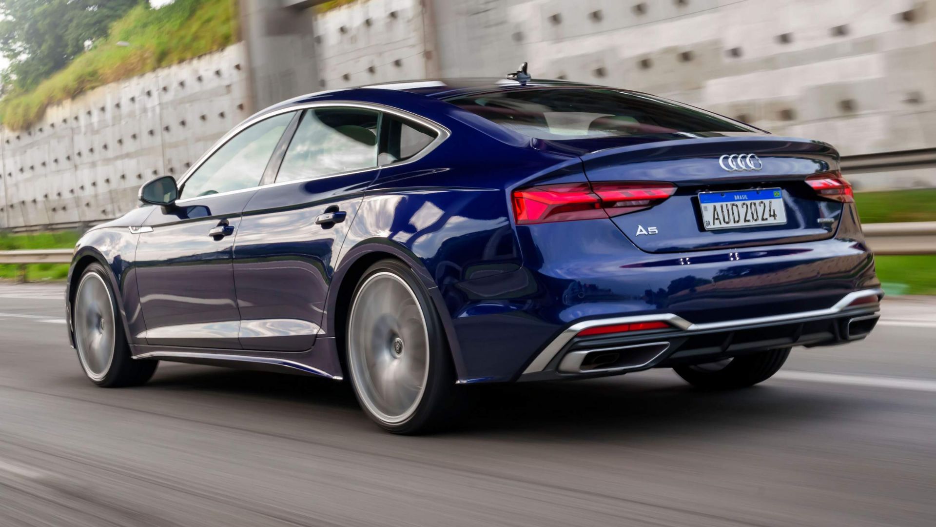 Novo Audi A5 Chega ao Brasil: A Beleza do Luxo e Performance em Um Sedã ...