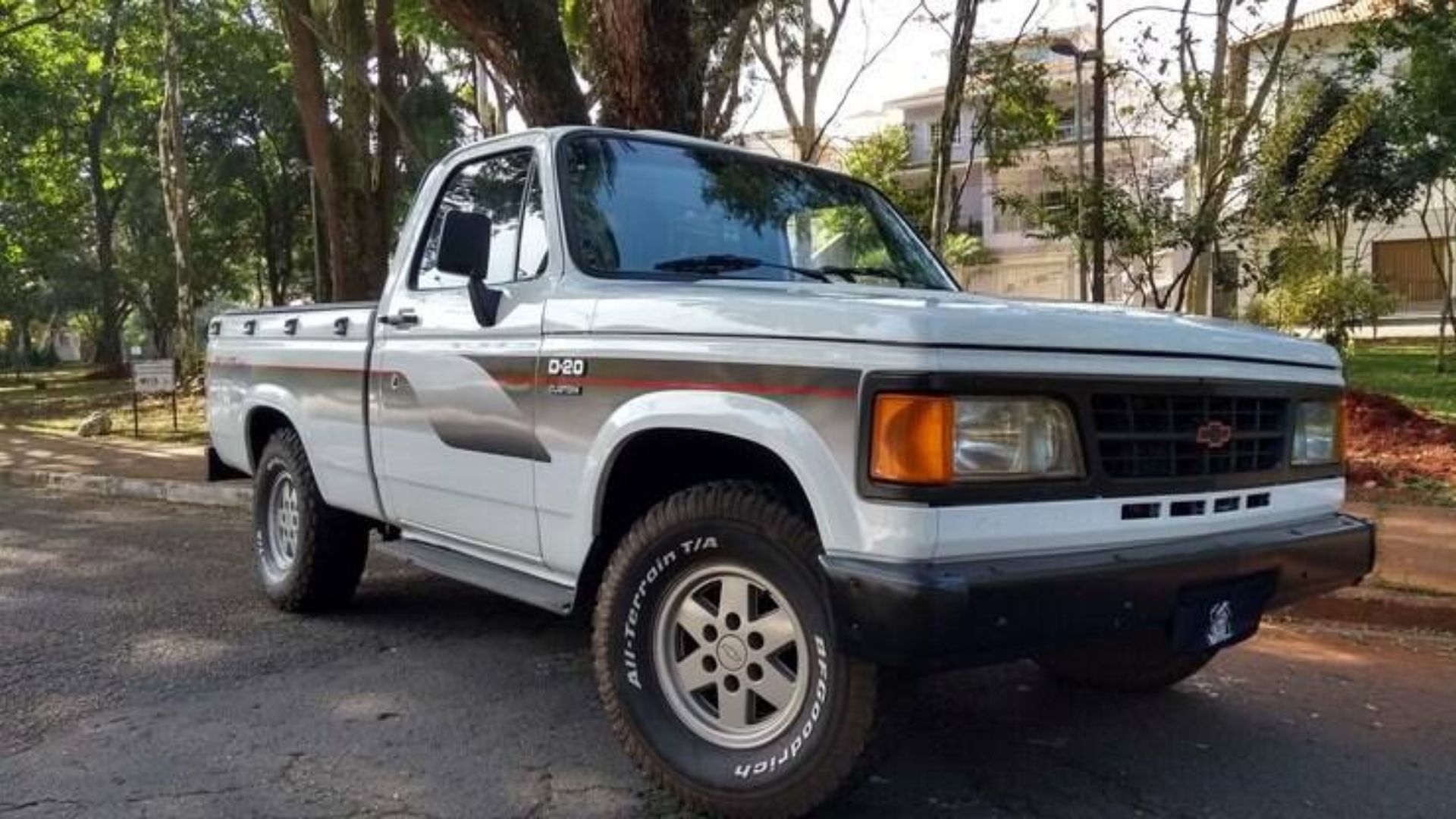 Chevrolet D-20: O Clássico Indestrutível Que Ainda Conquista Estradas