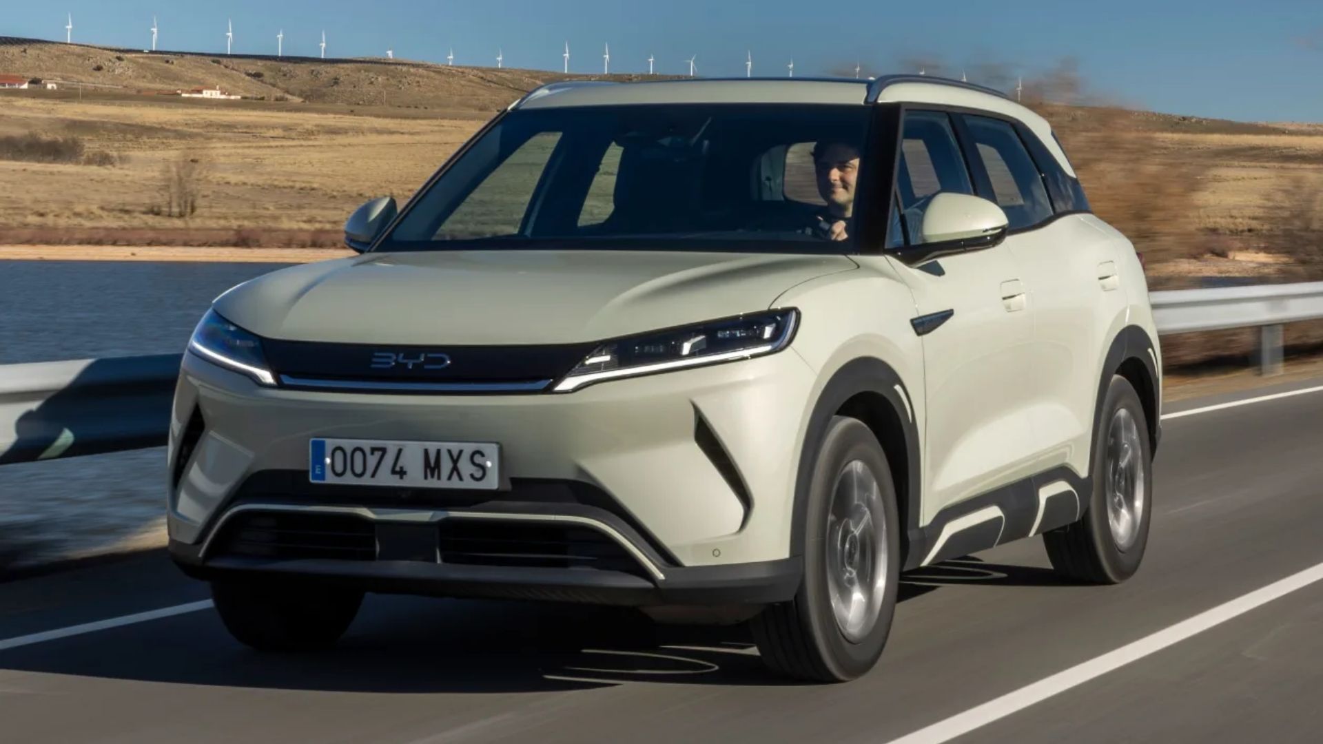 Novo BYD Yuan Pro: O SUV elétrico compacto que promete agitar o mercado ...