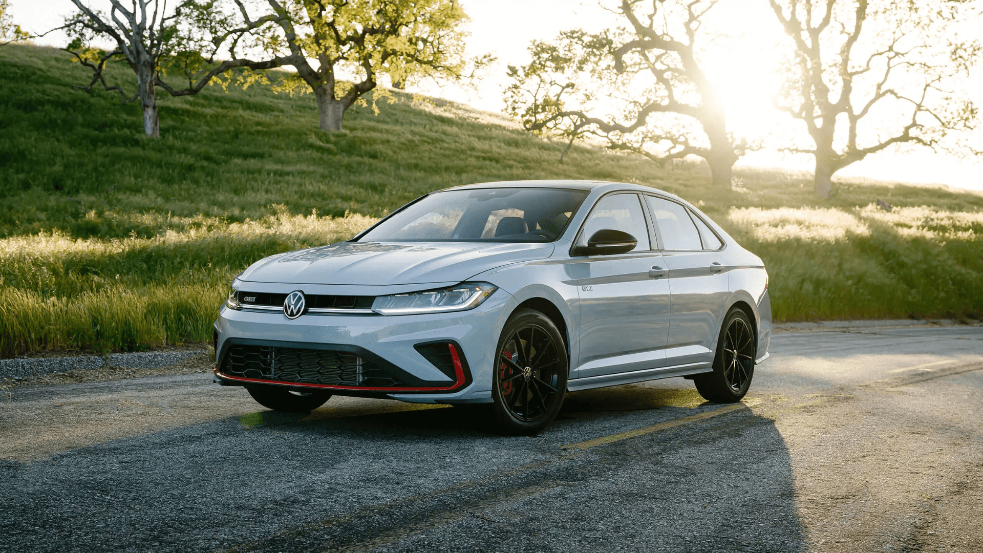 Novo Volkswagen Jetta GLI 2026 promete agitar o mercado brasileiro