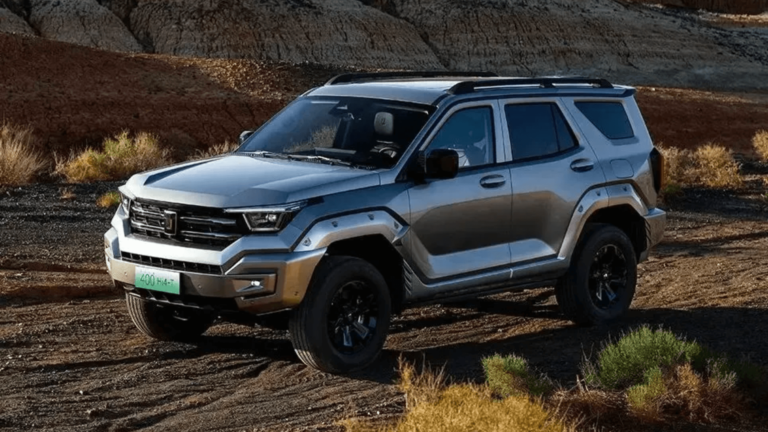 Novo GWM Tank 400 surpreende com tecnologia híbrida e luxo de alto nível